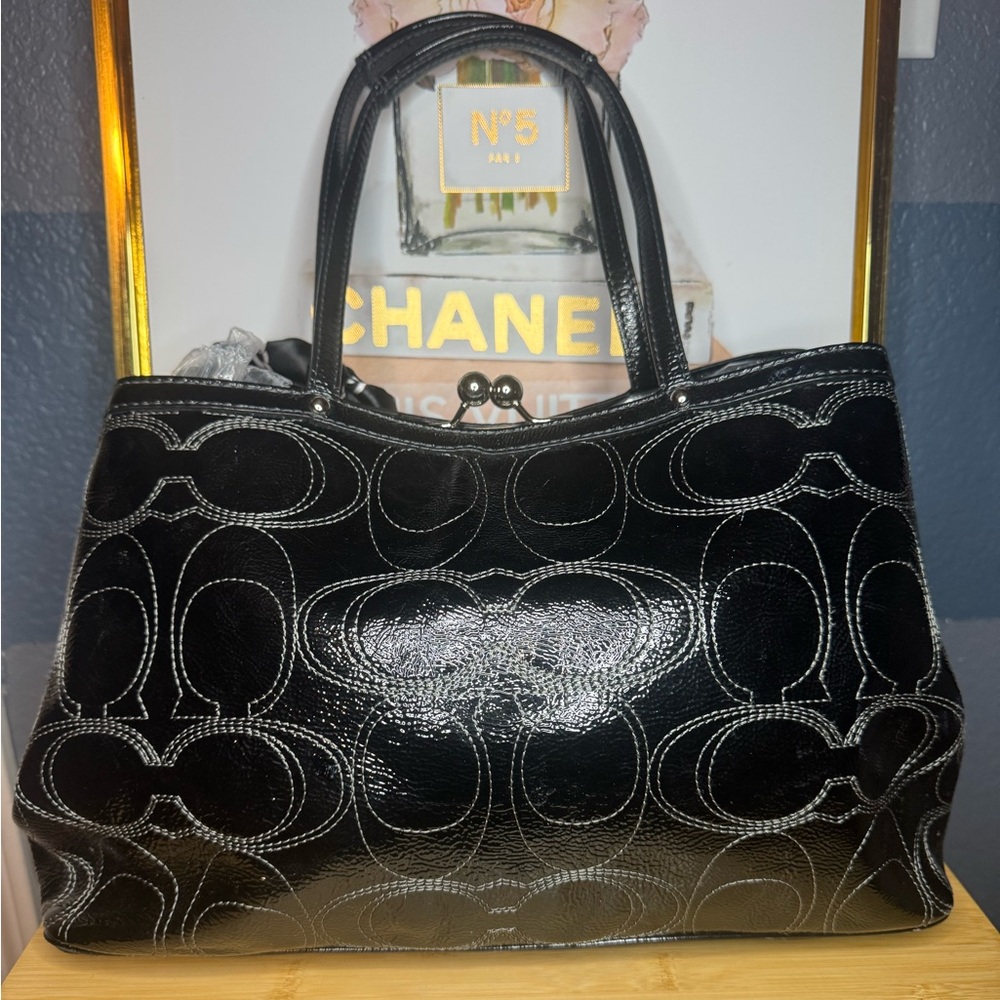 Coach | Bags | Coach F9215 Black Patent Leather Logo Kiss Lock Carryall ...